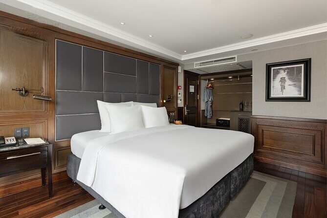Two Day Excite Cruises to Halong and Lan Ha Bay from Hanoi - Who Should Consider This Tour?