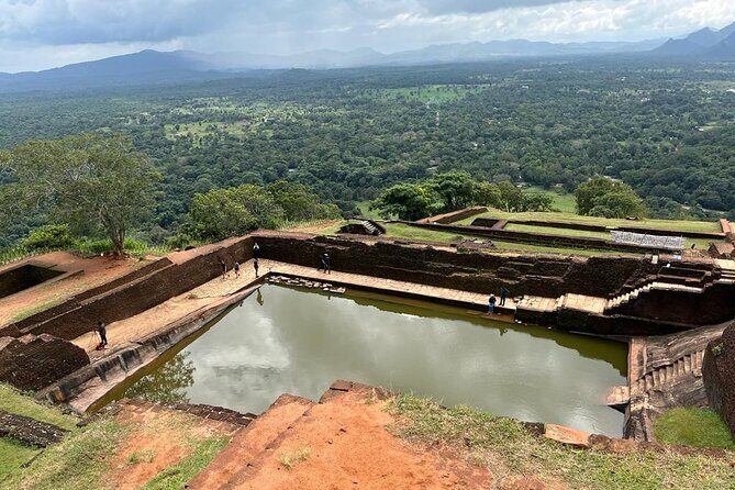 Two Days Cultural Tour Sigiriya Dambulla and Kandy - Day 2: Kandy and Cultural Insights