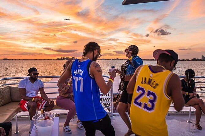 Ultimate Party in Miami : Boat Party, Party Bus & Nightclub - FAQs