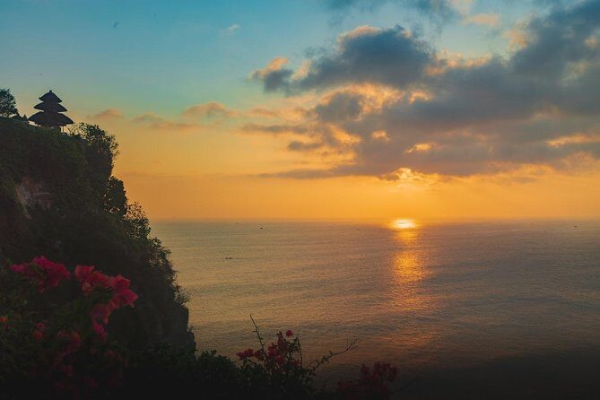 Uluwatu Temple - Kecak Dance - Seafood Dinner - All Inclusive - Transportation and Logistics