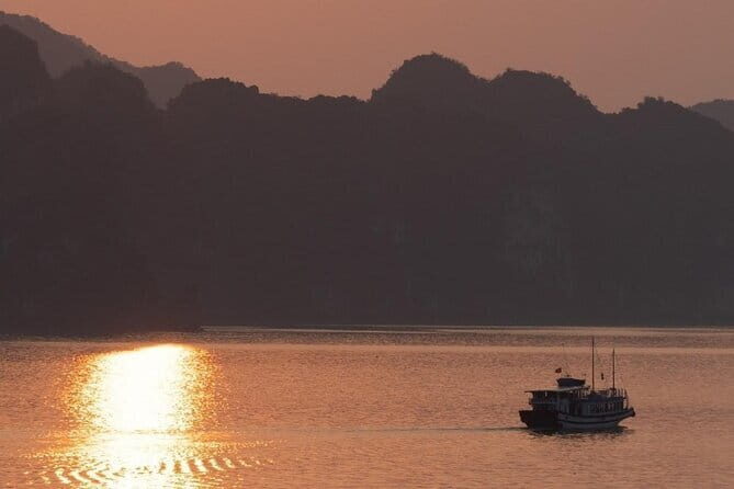 Unforgettable Lan Ha - Halong Bay Sunset Tours from Cat Ba Island - The Itinerary in Detail