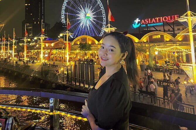 Vela Dinner Buffet Cruise with Bangkok Night Views and Shows - The Dining Experience: Food and Drinks