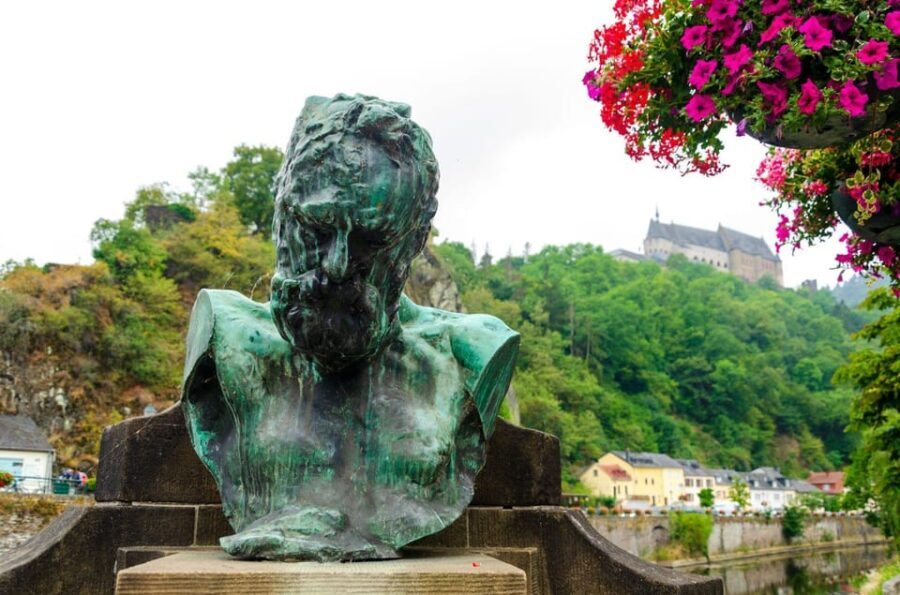 Vianden: Captivating Guided Walking Tour - Who Should Consider This Tour?