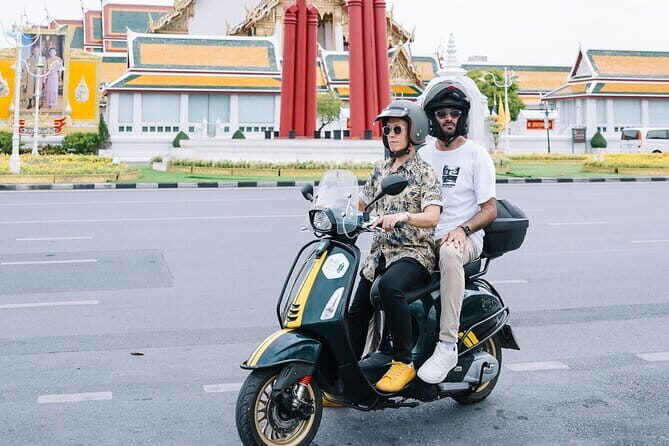 Vintage Scooter Bangkok Tour on Weekday (City Route) - What Makes This Tour Stand Out?