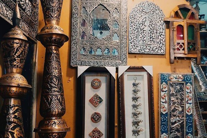 Visit Mohatta Palace Zainab market & Burns road - Food and Beverage: A Culinary Journey