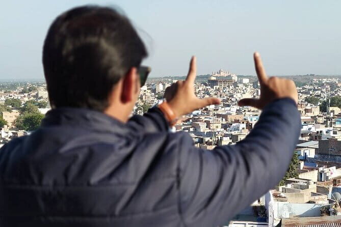 Walk To bluecity tour with guide - Who Should Consider This Tour?