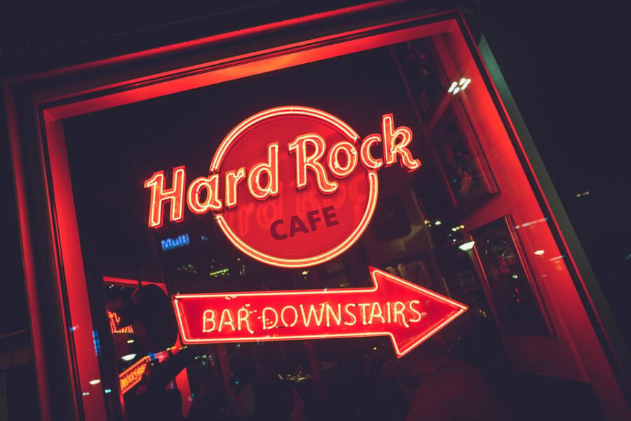 Warsaw: Messi Combo at Hard Rock Cafe with Skip-the-Line - What We Loved and What to Consider