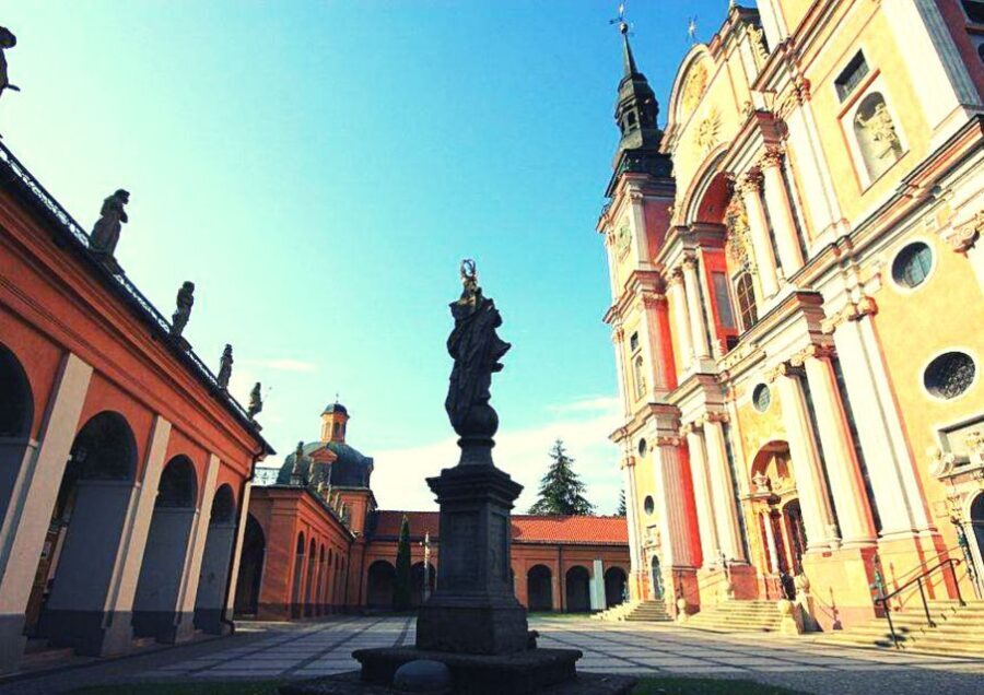 Warsaw: Wolf's Lair & Swieta Lipka Small-Group Tour + Lunch - What’s Included and Why It Matters