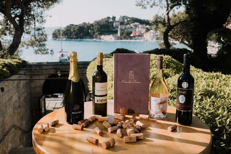 Wine Pairing (3 glasses) with Snack and Gallery Entrance - FAQs