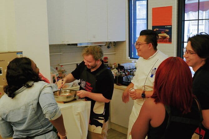 Wok 'n' Roll: Chinese Cooking Class with Local Master Chef - Analyzing the Value and Experience