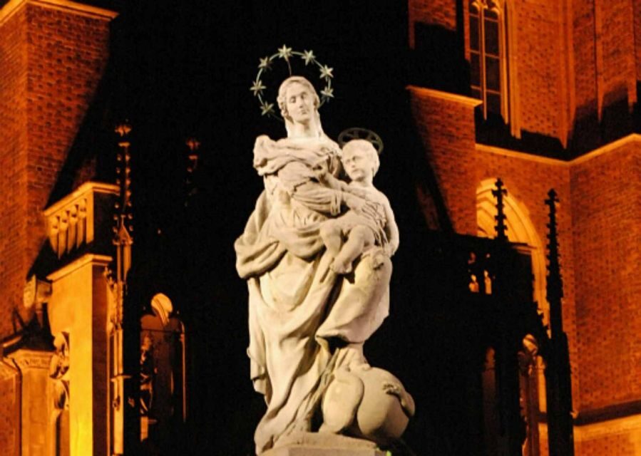 Wroclaw: 2-Hour Mysterious Walking Night Tour - What You Can Expect