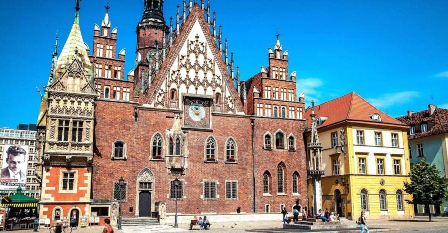 Wroclaw: City of 100 Bridges 4-Hour Private City Tour - What to Expect: The Practical Side