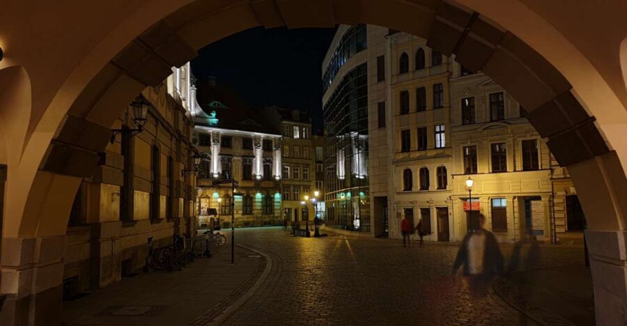 Wroclaw: Guided City Night Tour (2 hours) - Practical Details and Tips