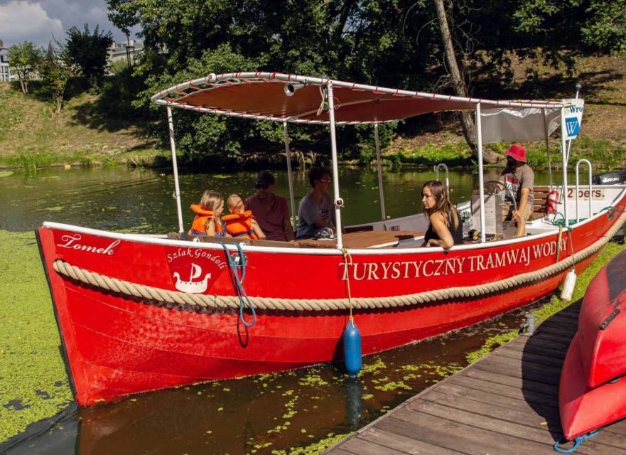 Wroclaw: Old City Walk and Cruise with Small Gondola - The Gondola Ride: A Romantic Highlight