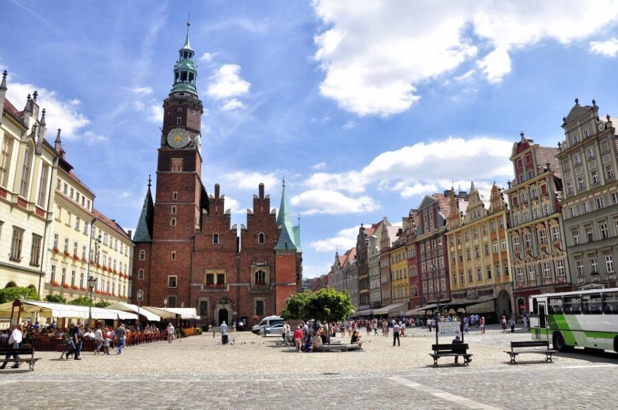 Wroclaw: Old & New Town Highlights Private Guided Walking To - The Heart of Old Wroclaw: Market Square & Town Hall