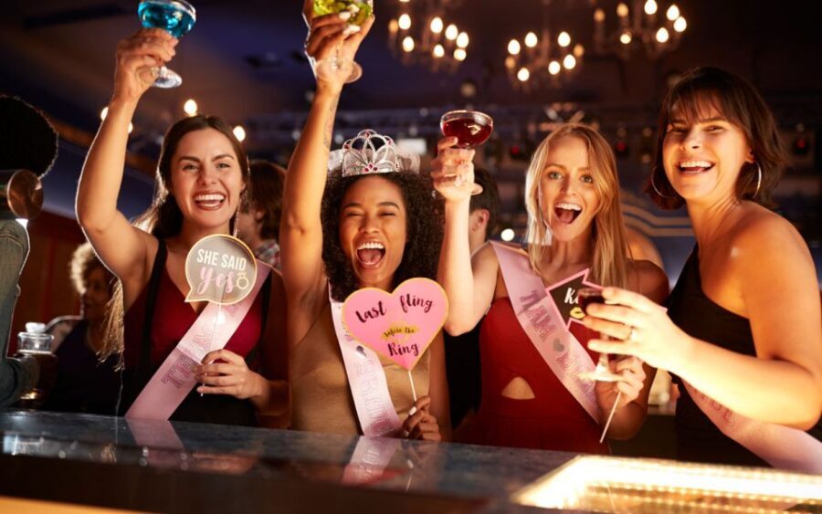 Würzburg: Bar & Club Tour with free Shots & VIP entry - Exploring Würzburg’s Nightlife in Depth
