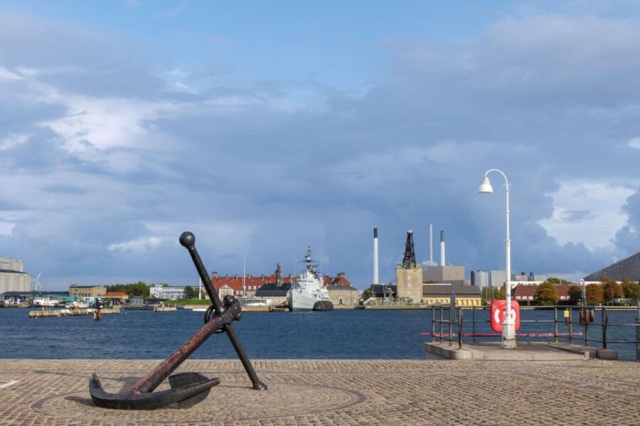 WWII Copenhagen Nyhavn and War Museum Private Walking Tour - In-Depth Look at the Key Sites