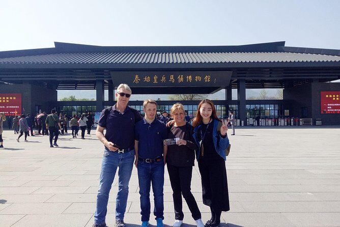 Xian Highlights Private Tour With Airport Transfer - What You’ll Experience: A Step-by-Step Breakdown