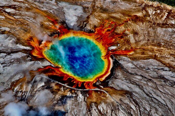 Yellowstone Two-Step 2 Days Upper+Lower Loop Fr.West Yellowstone - What the Tour Provides and What You Should Bring