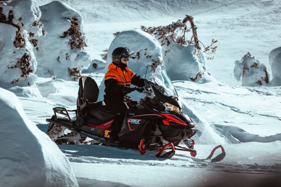 Ylläs: Wilderness Snowmobile Tour - What Makes This Snowmobile Tour Stand Out?