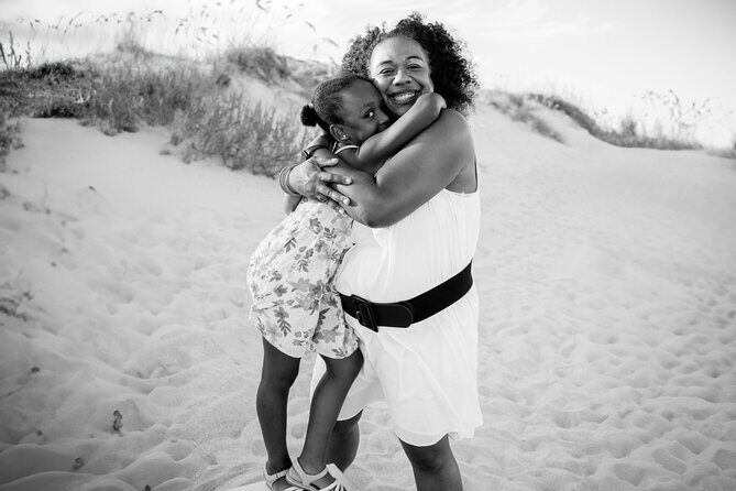 Your Unforgettable Candid Family Photos at the beach - Who Will Love This Tour?