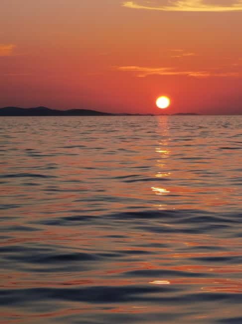 Zadar: Sunset boat tour with champagne - The Experience and Atmosphere