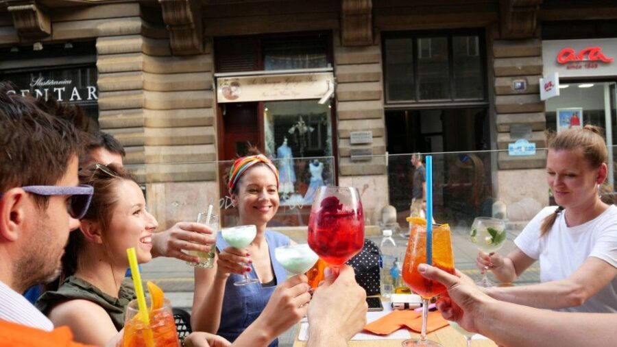 Zagreb: 3Hour Classic Bike Tour - What Makes the Guides Special?