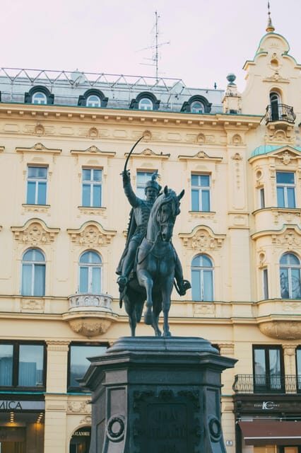 Zagreb: The Heart of Croatia - Medvedgrad - Private tour - What Makes This Tour Stand Out?