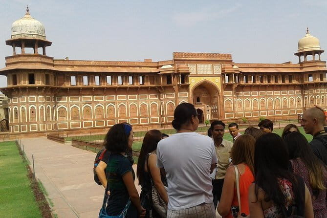 1-Day Private Luxury Tour of Taj Mahal by Mercedes Benz - Is It Worth the Price?