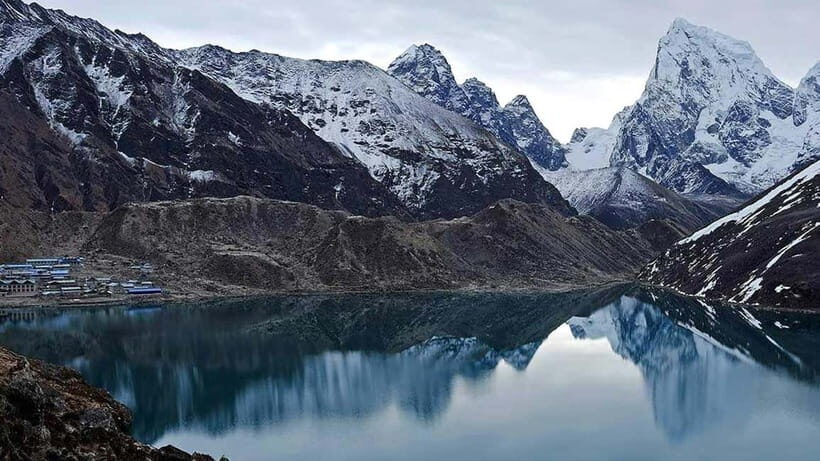 11 Days Gokyo Valley Trek with Flights from Kathmandu - Acclimatization and the Route to Namche Bazaar