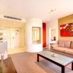 2-Day Yarra Valley Wine Tour with Luxury Vineyard Resort Stay - Who Is This Tour Best For?