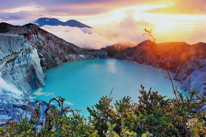 2 Days Shared Tour from Malang to Mount Bromo and Ijen - Who Should Consider This Tour?
