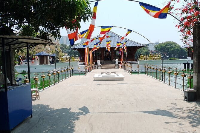 2 Hour Colombo Tuk Tuk City Morning or Evening Tour - Who Should Consider This Tour?
