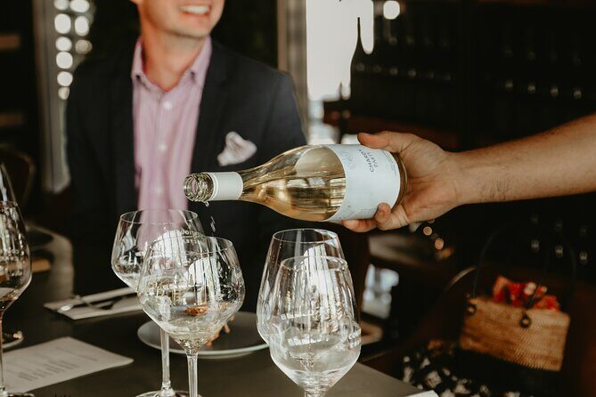 2 People - Premium Wine Tasting Experience and 2-Course Lunch - Who Should Consider This Tour?
