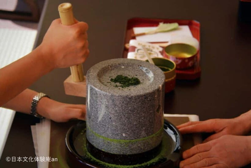 2 Types of Japanese Sweets making and Tea Ceremony - The Value and Practical Aspects