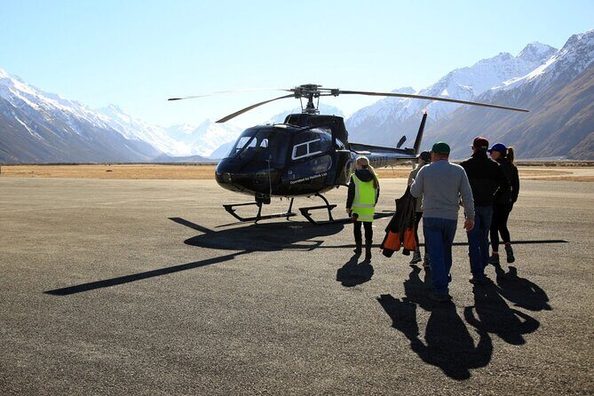 25-Minute Helicopter flight including an alpine landing - The Sum Up