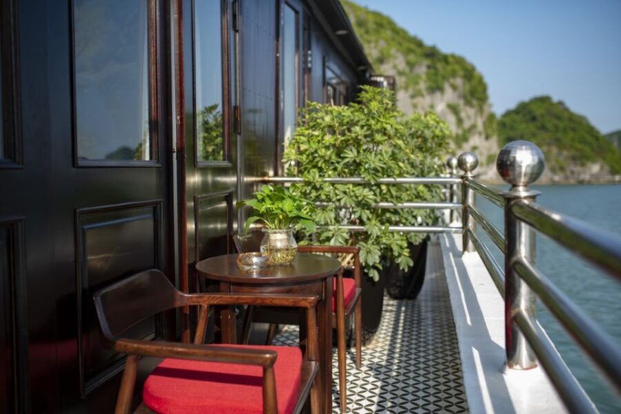 3-Day Ninh Binh Bungalow & Ha Long Bay 5 Star Cruise - Day Three: Sunrise, Caves, and Return to Hanoi
