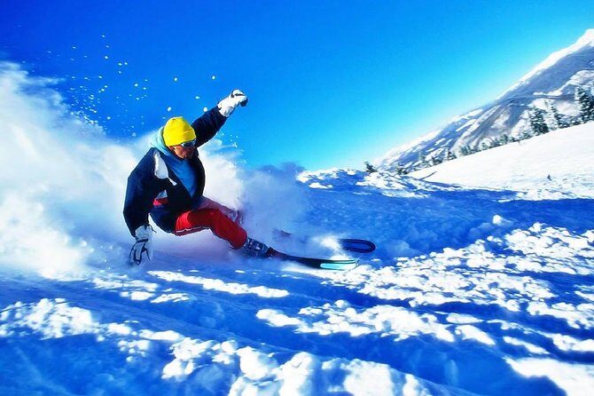 3-Day Yabuli Ski Resort and Panda House Private Trip from Harbin with Accommodation - Accommodations and Meals: Comfort in the Cold