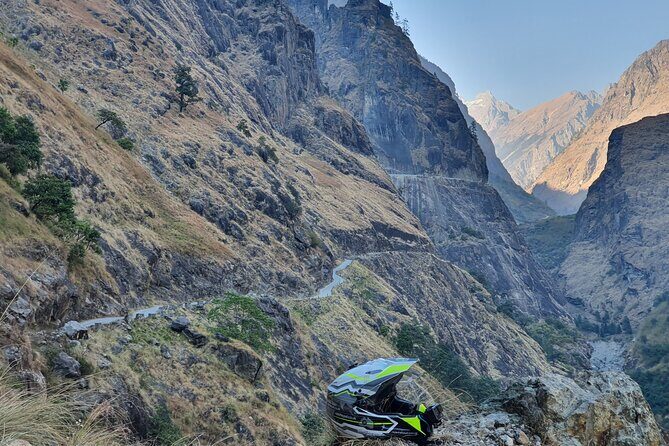 8-Day Guided Sightseeing Motorcycle Tour of Manang with Meals - Detailed Breakdown of the Itinerary