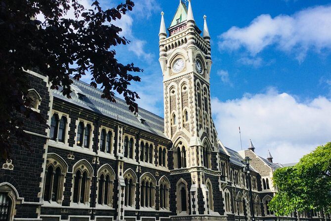 A 2 hour Small Group Dunedin City Highlights Tour - Transportation and Group Dynamics