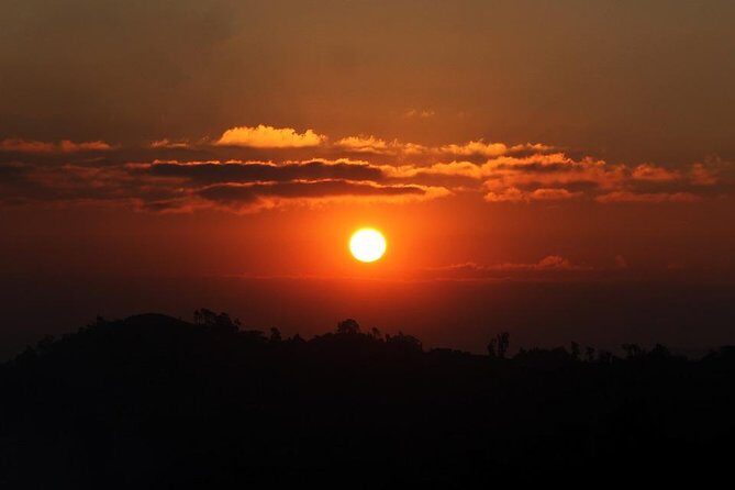 A Lavish Night at Nagarkot Hill Station with Sunrise View and Luxury Stay - What the Tour Includes and Excludes
