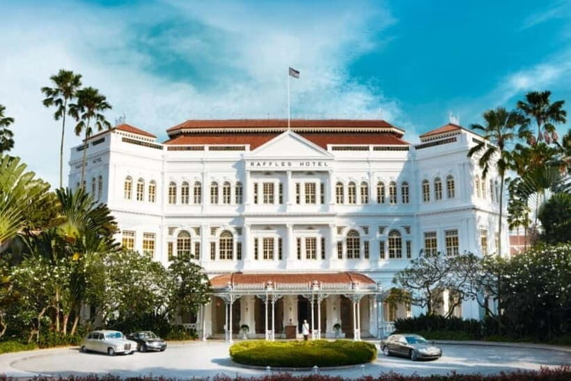 A Walking Tour of Singapores Heart with a Classic SG Meal - Evaluating the Value