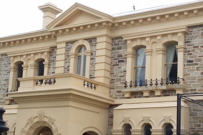 Adelaide Walking Tour: Hills, Squares and Parklands - What You Can Expect