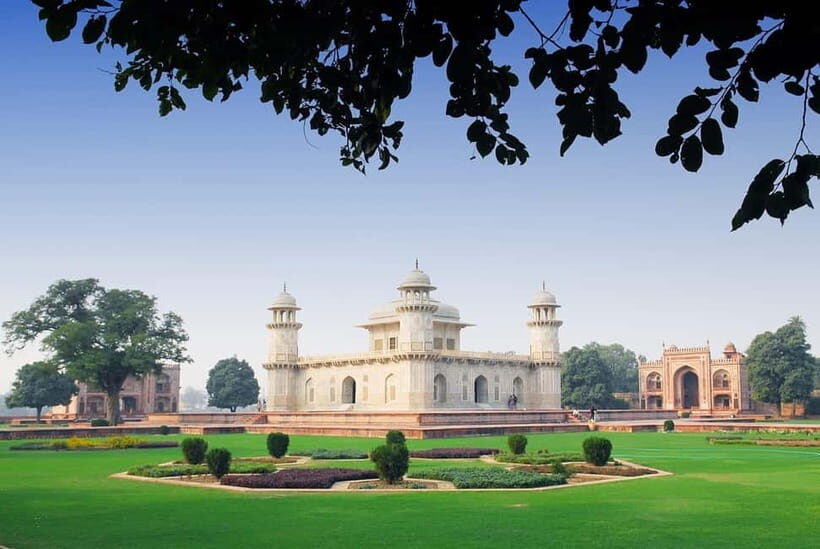 Agra: Baby Taj and Mehtab Bagh Sunset Viewpoint Tour - Analyzing the Value