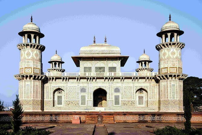 Agra & Fatehpur Sikri Guided Landmark Tour - The Sum Up