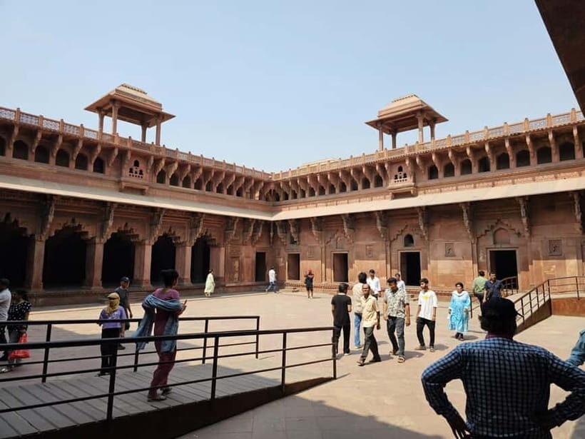 Agra Sightseeing Tour Day Trip With Tuk Tuk & Tour Guide - Who Should Consider This Tour?