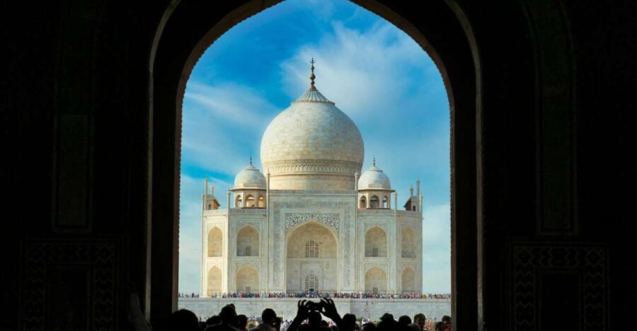 Agra: Skip-the-Line Taj Mahal & Agra Fort Private Tour - Inside Agra Fort: A Mughal Masterpiece