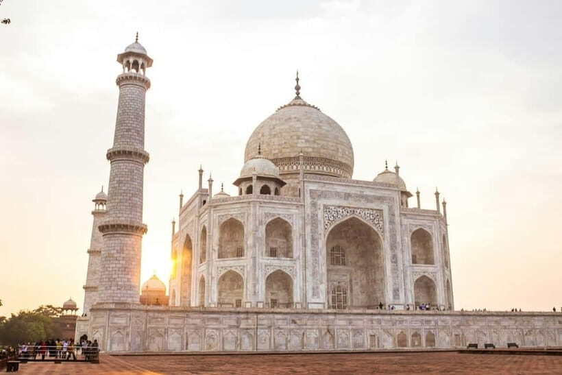 Agra: Skip-the-Line Taj Mahal & Agra Fort Private Tour - The Value of a Guided Private Tour
