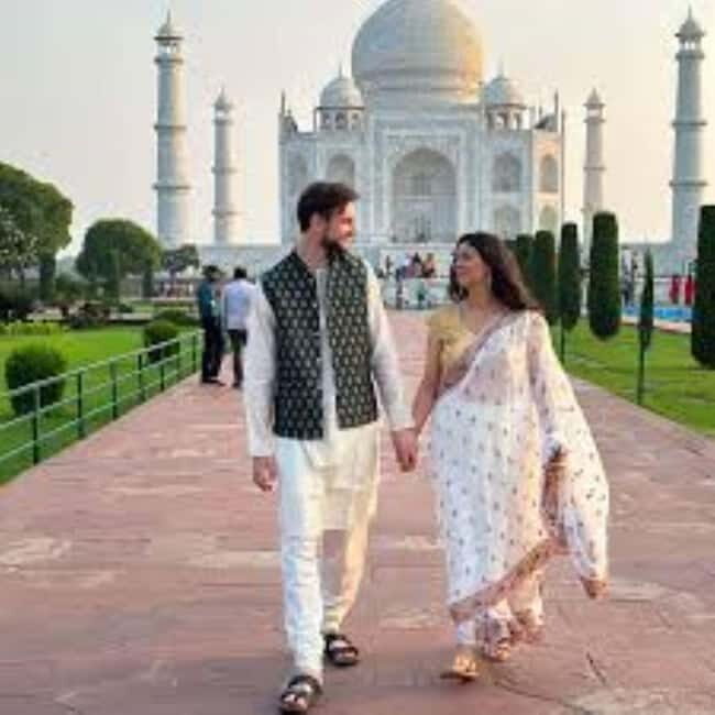 Agra: Skip the Line Taj Mahal with photographer & Dress Rent - Why This Tour Offers Good Value