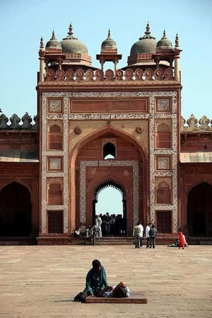 Agra: Taj Mahal and Agra Fort with Skip-the-Line By Car - Who Should Consider This Tour?